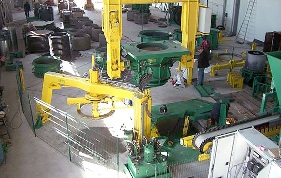 Concrete manholes - Machines - B+S Engineering